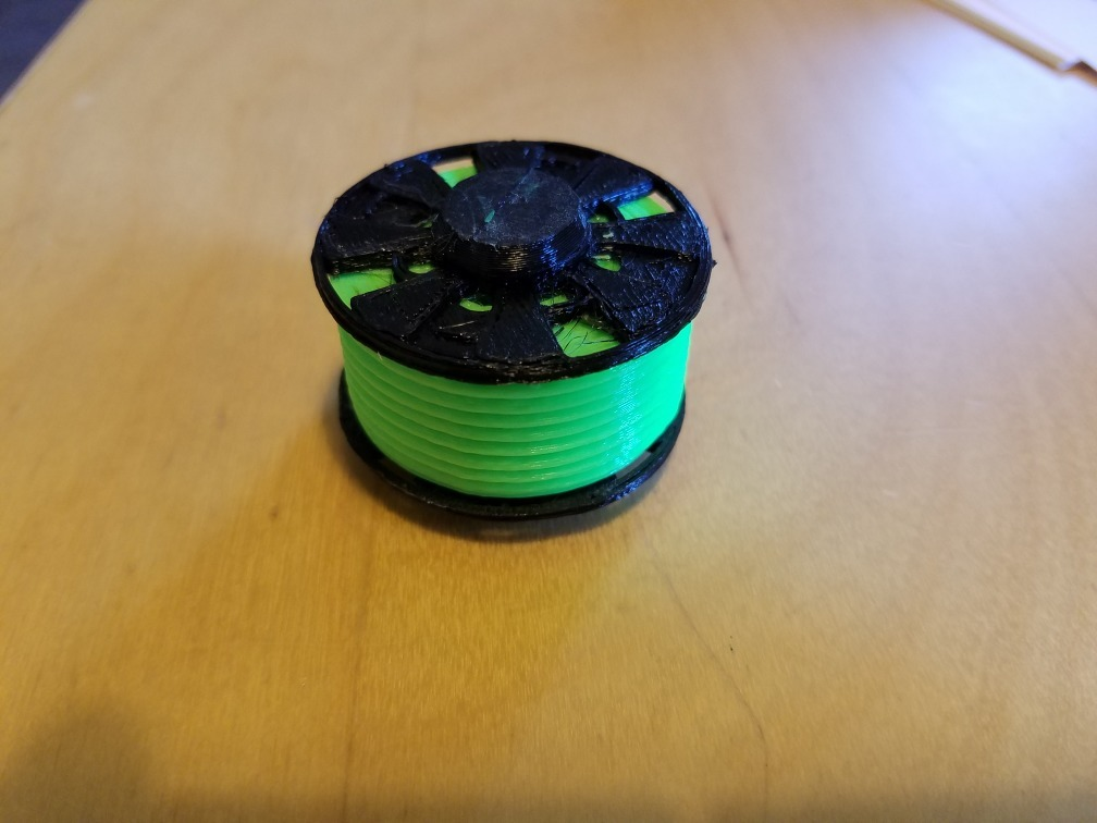 Free 3D file Mini Makerbot Filament Spool 🪢 ・Model to download and 3D ...