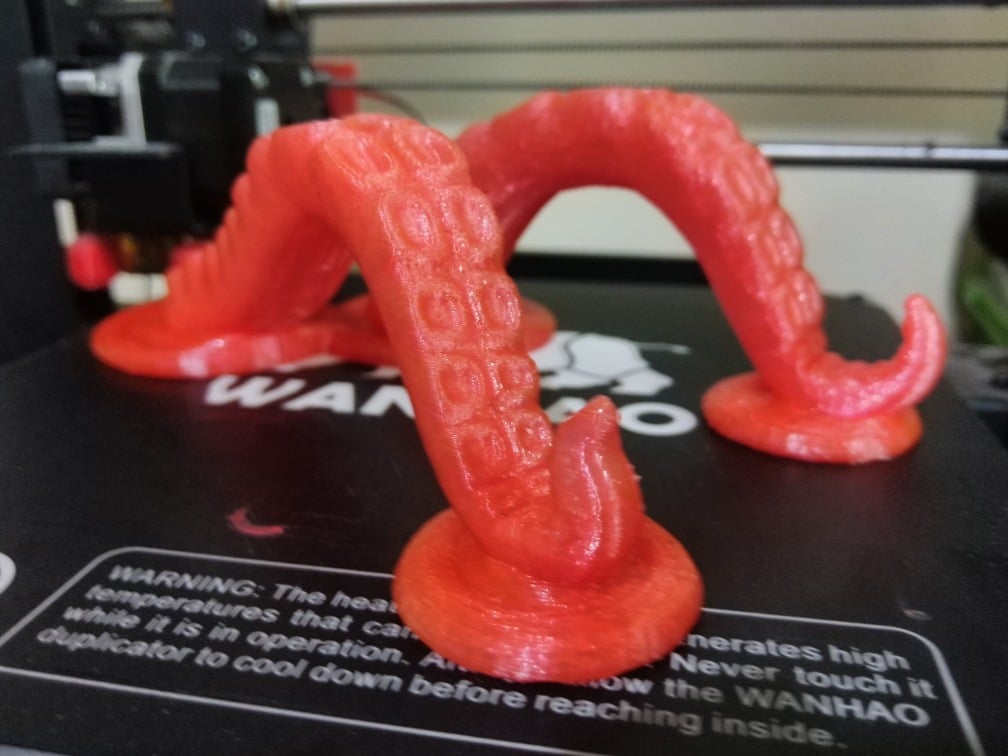 3D printable Octopus Tablet Stand Version Two・Cults