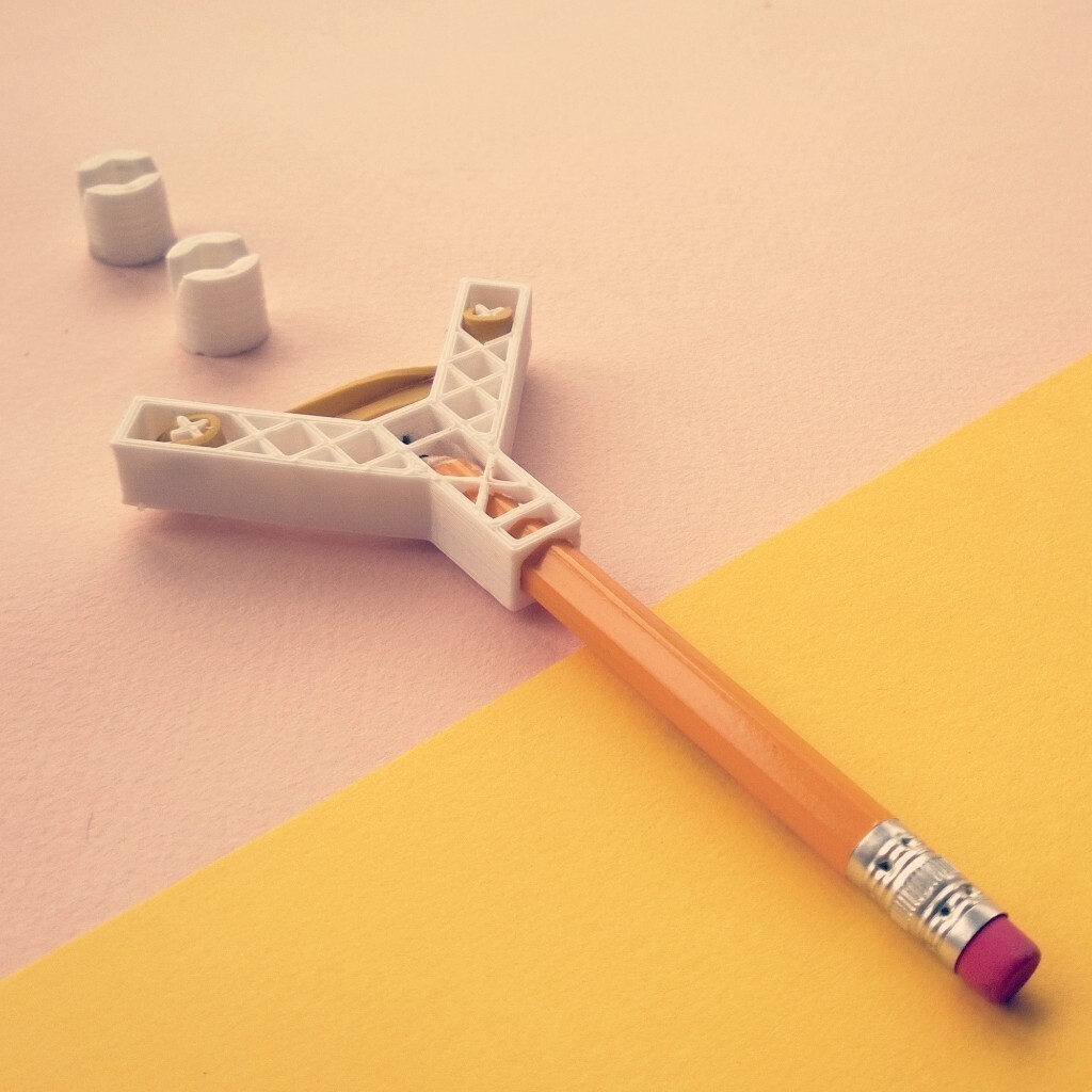 STL file Pencil Slingshot (DESKTOP TOYS II) ️・Template to download and ...