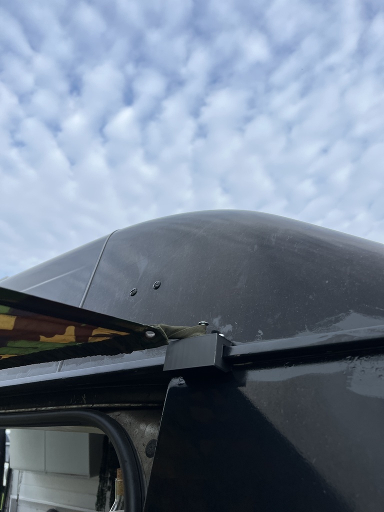 🌧️ Tarp holder for rain gutter - Ford Transit 2002・Free 3D File for ・Cults