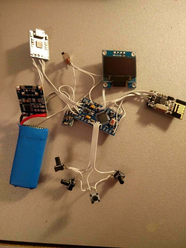 Free STL file 3d printed TV elevator / suspension with remotecontrol 🛗 ...