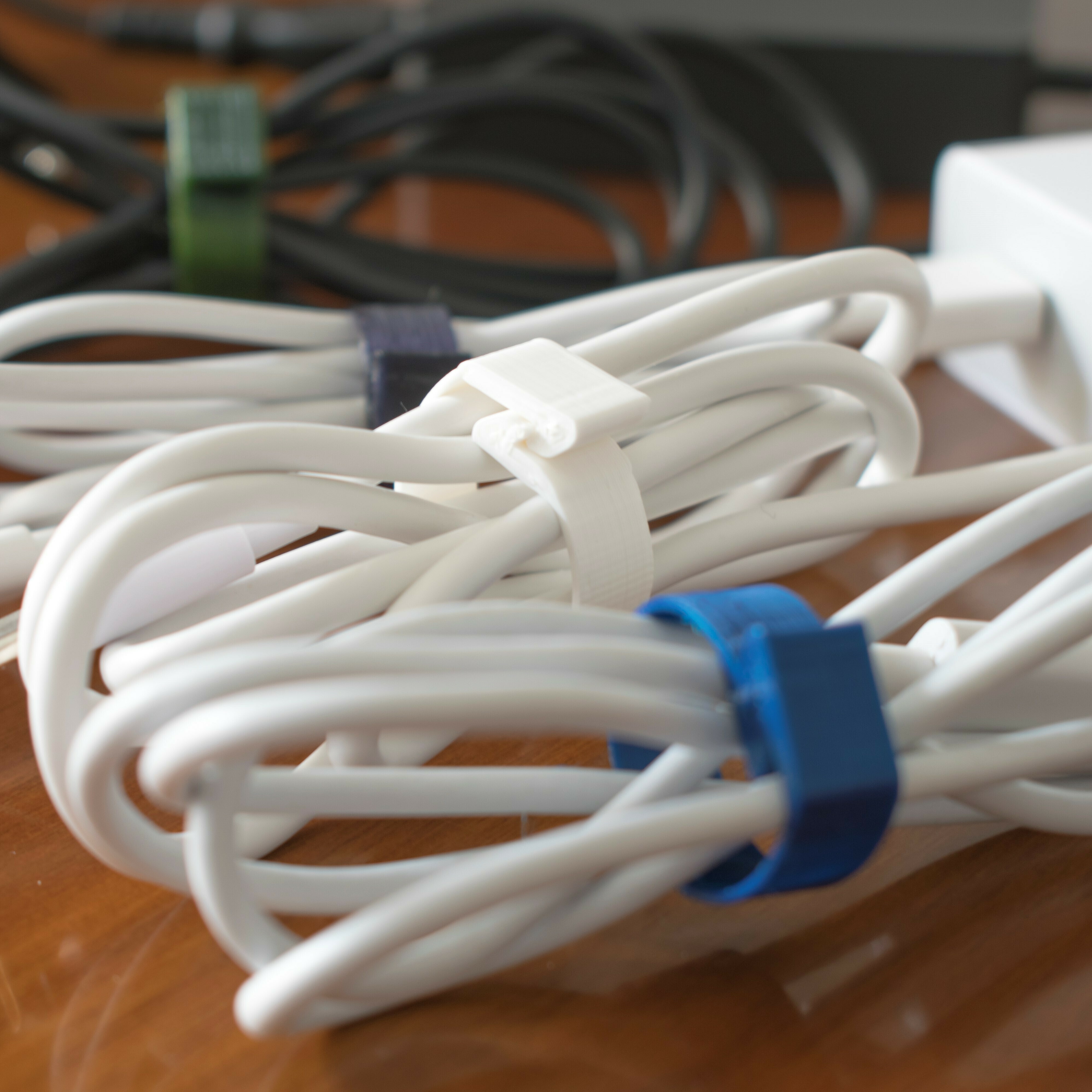 Free STL file Cable clip 🔌 ・3D print object to download・Cults