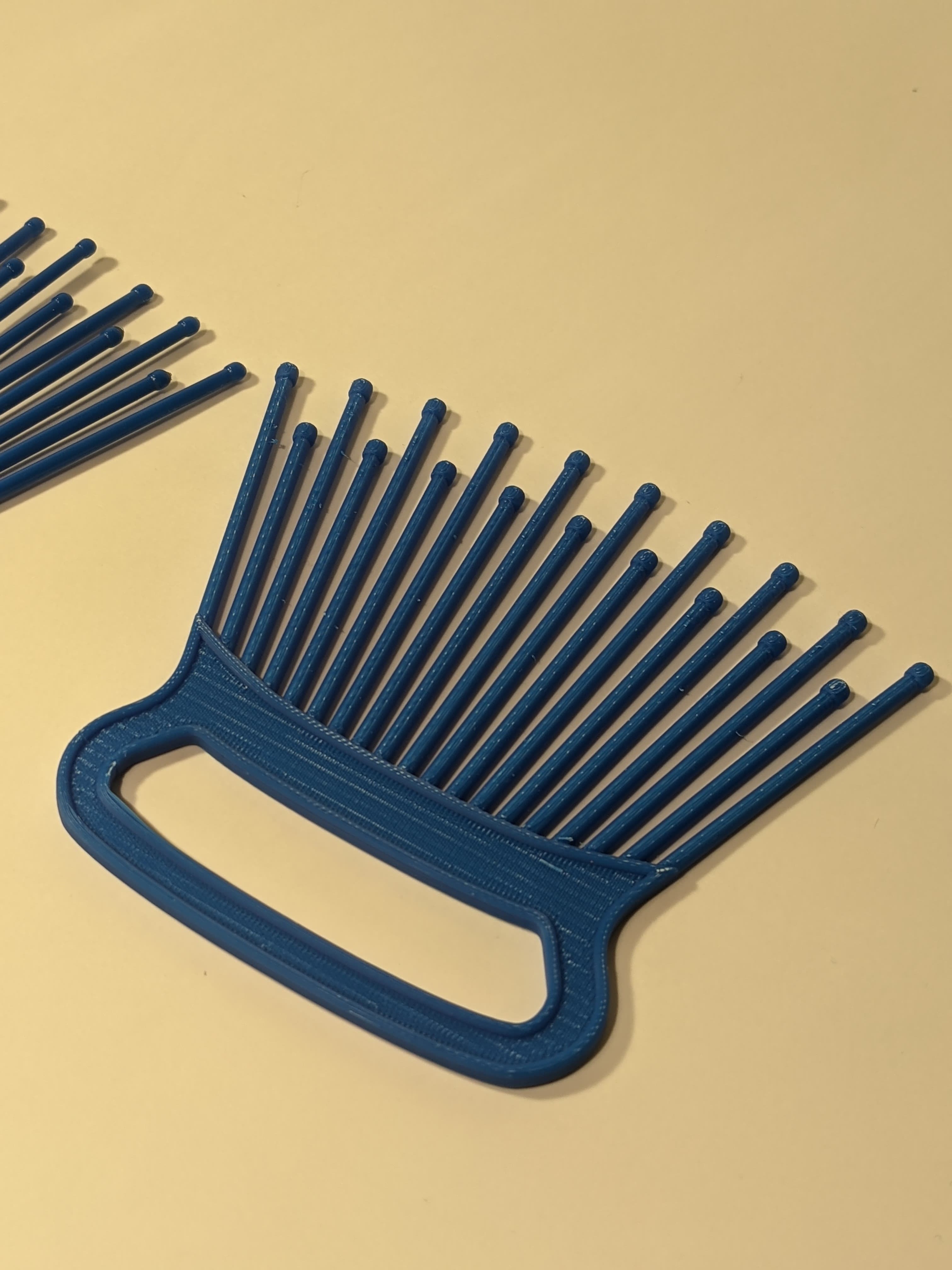 Free STL file Comb - Comb 💇 ・3D printable design to download・Cults