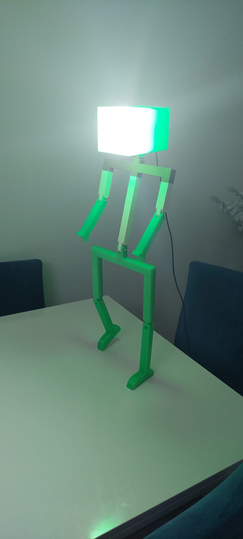 STL file desk lamp 🔦 ・Design to download and 3D print・Cults