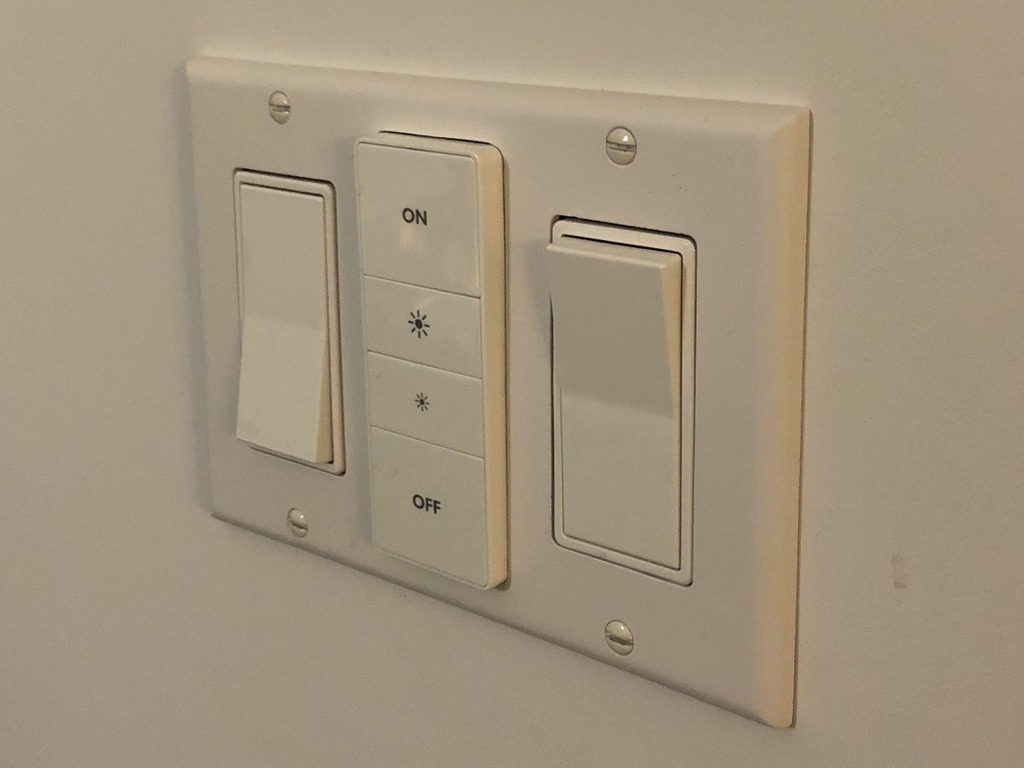 Free 3D file Philips Hue Dimmer Switch 🪞 ・3D print object to download・Cults