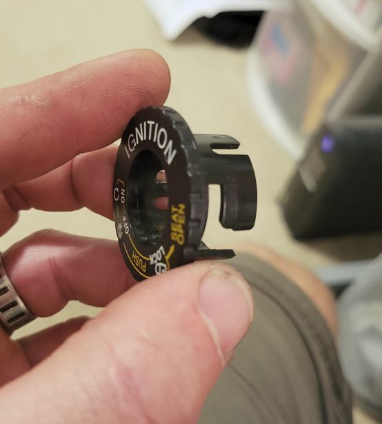 Free STL file Genuine Scooters Buddy 50 Key Switch Ignition Trim Ring 🔑 ...