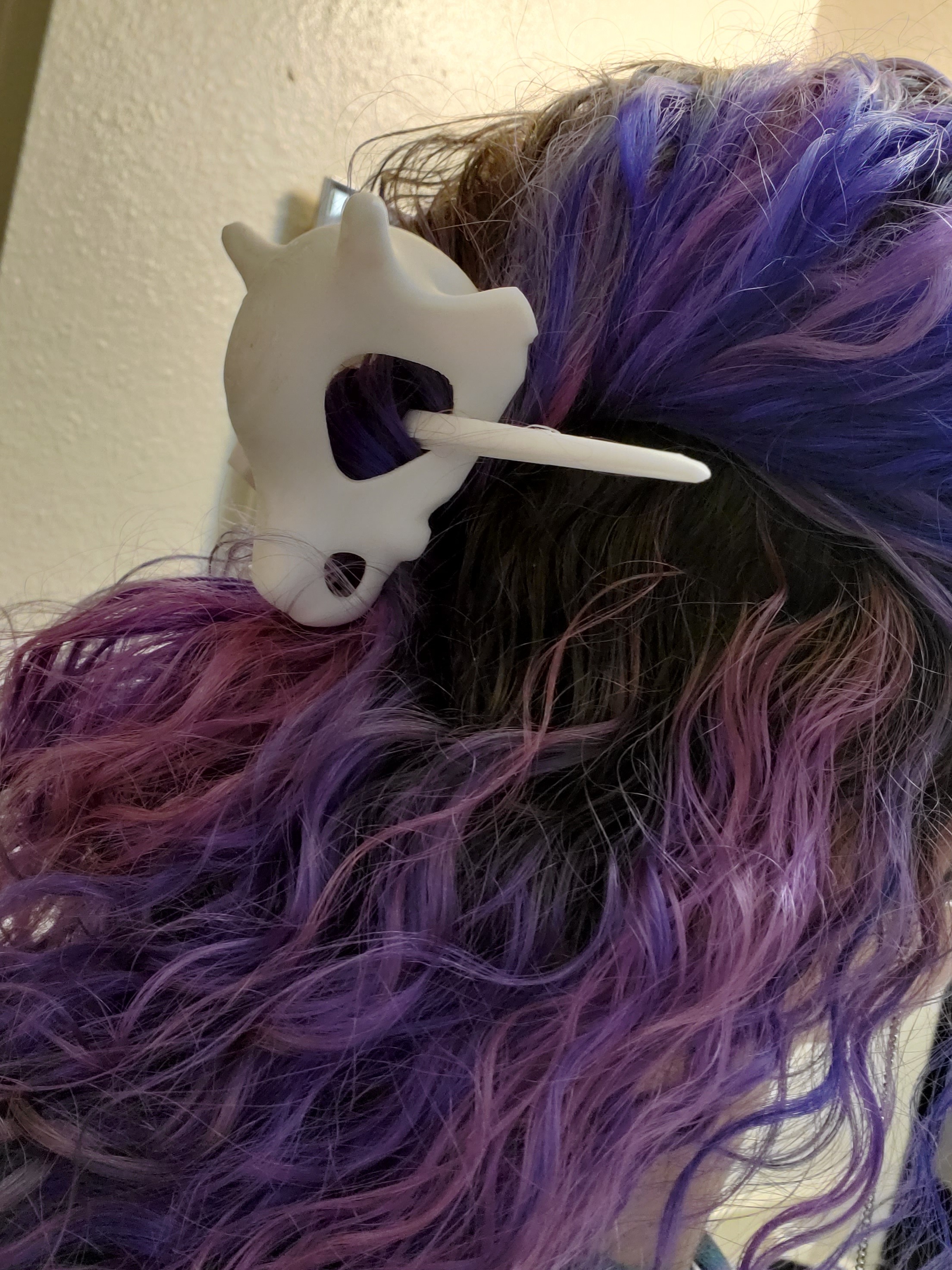 🦴 cubones bone hair piece・Free STL File for ・Cults