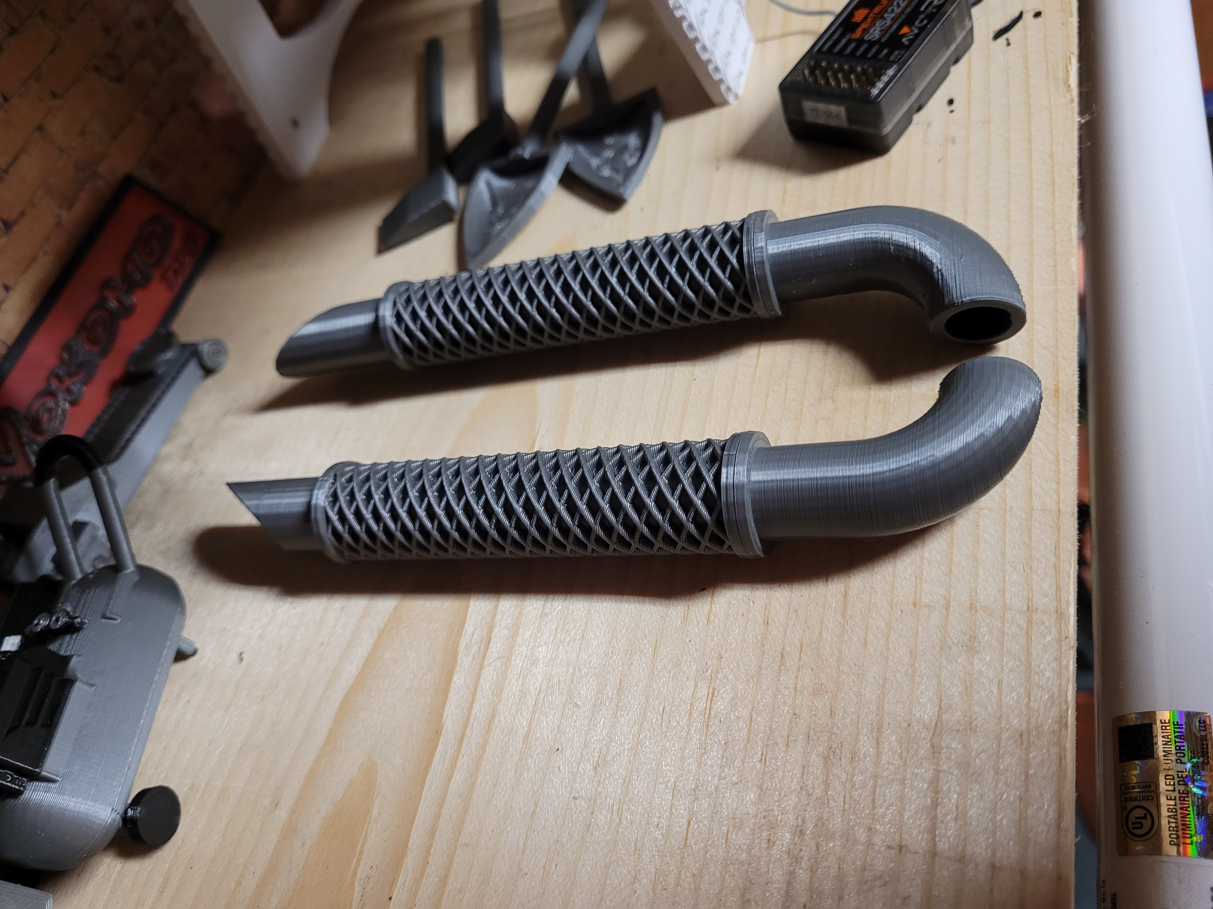 STL file scale exhaust stack crawler hollow 👽 ・3D printable model to ...