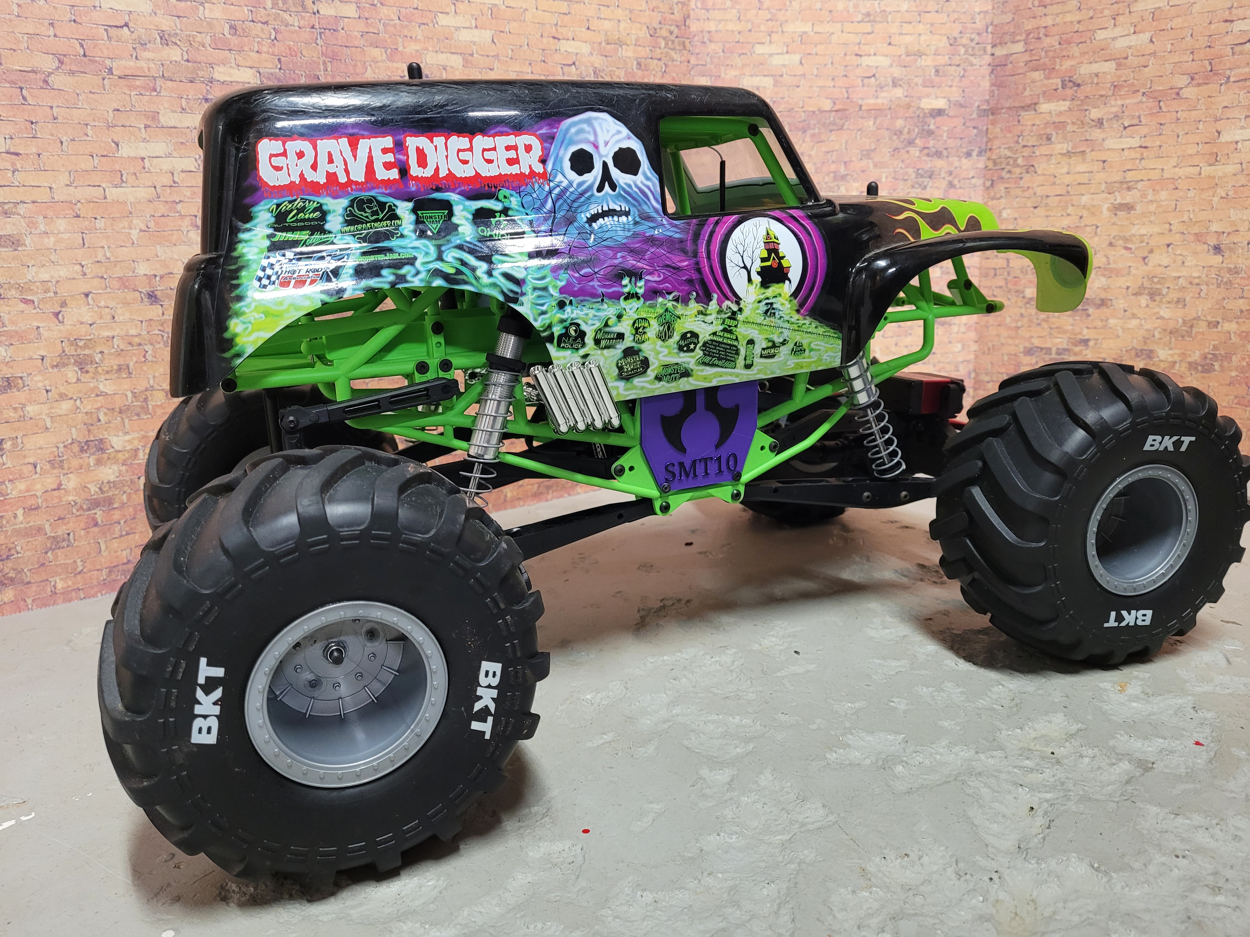 👽 4 AXIAL SMT10 CHASSIS SIDE PLATE・ STL File for ・Cults