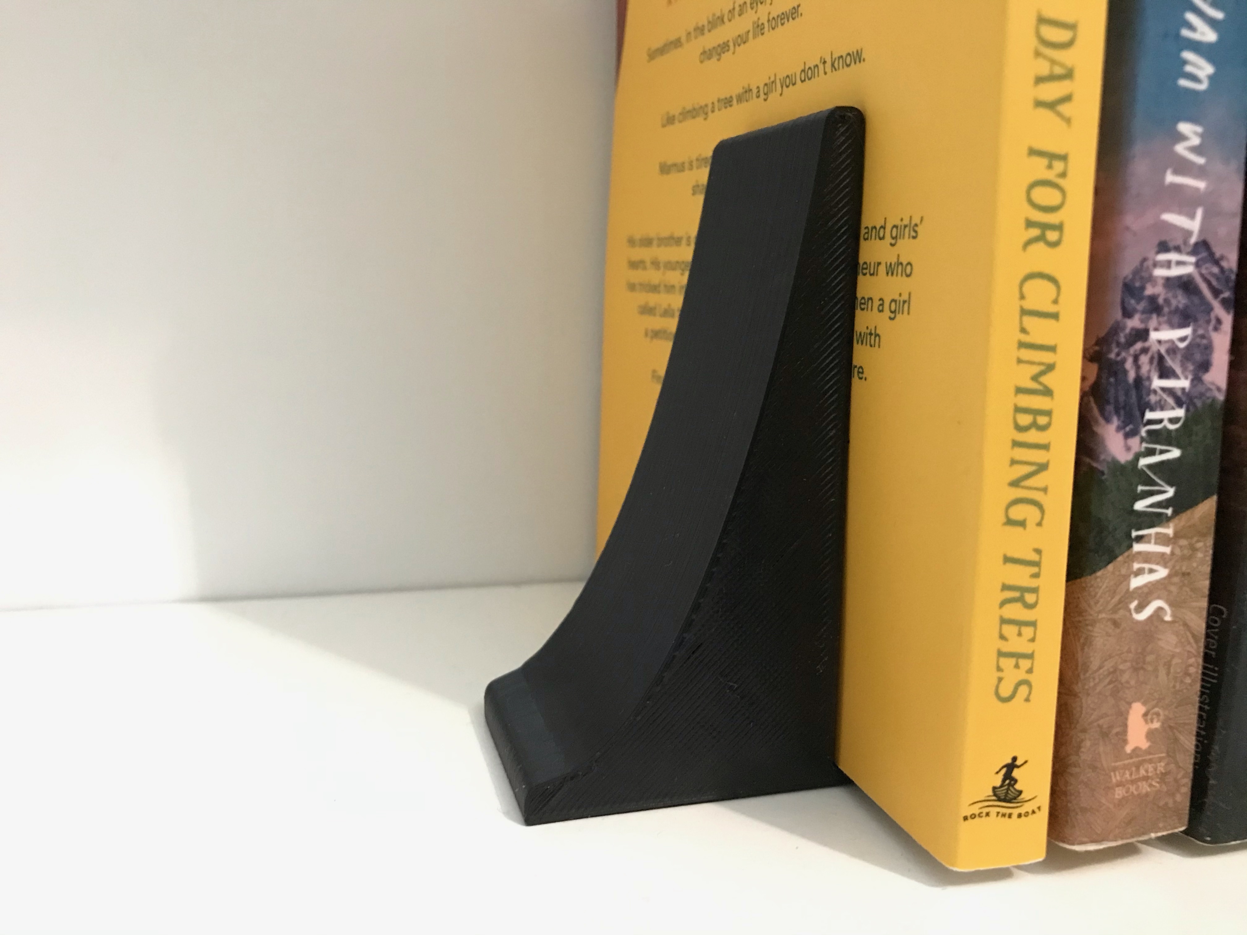 📚 Simplistic Bookend・Free STL File for ・Cults