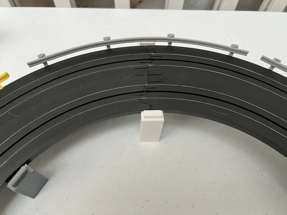 Free 3D file TYCO side track rail guards 🧸 ・3D printer model to ...