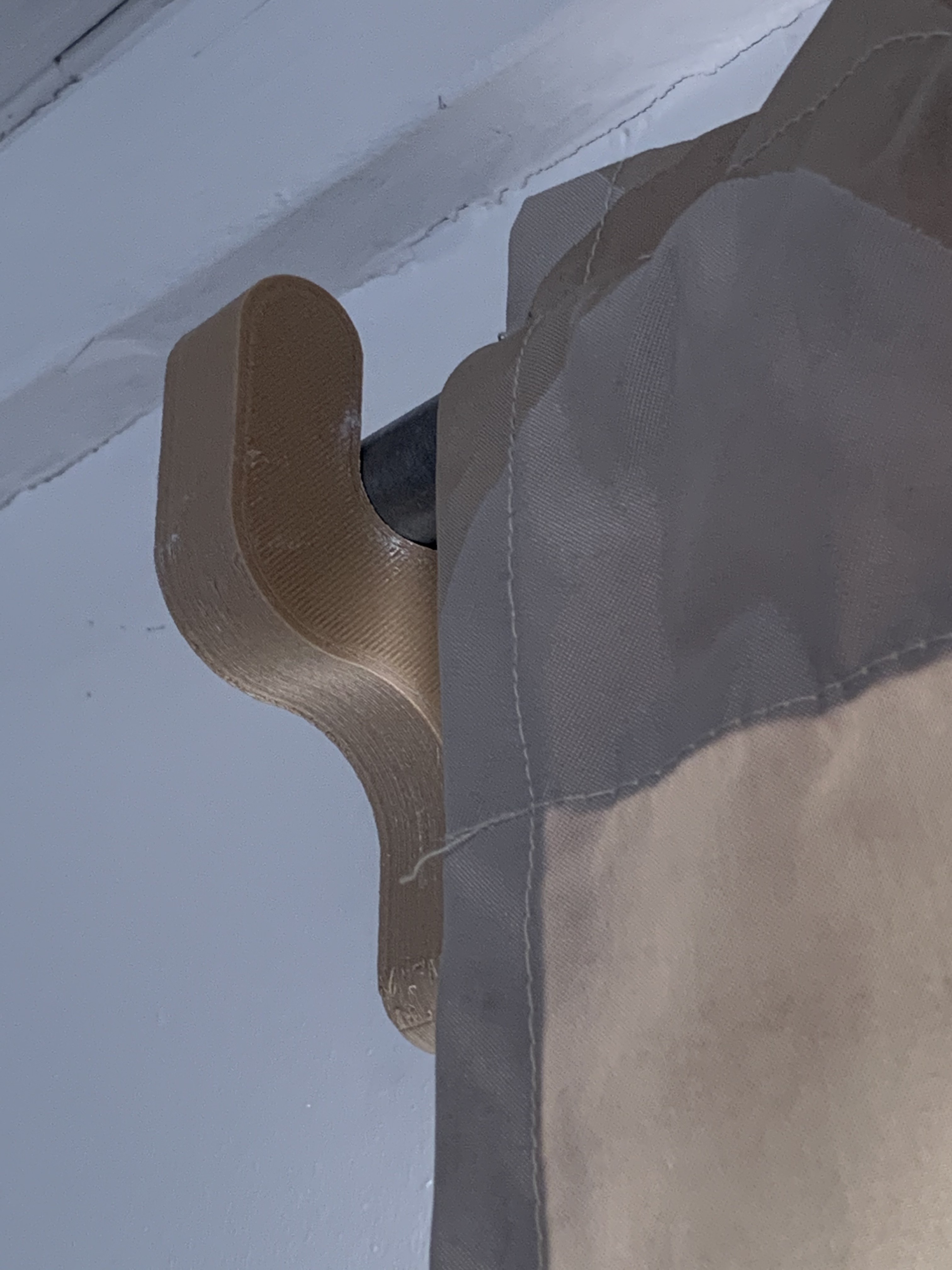 STL file Curtain rails 🪵 ・3D printer design to download・Cults