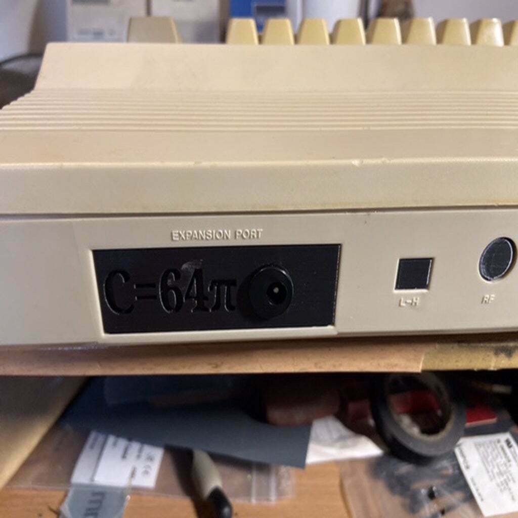 Free STL file Commodore 64 C Raspberry PI umbau 🖥️ ・3D printer model to ...