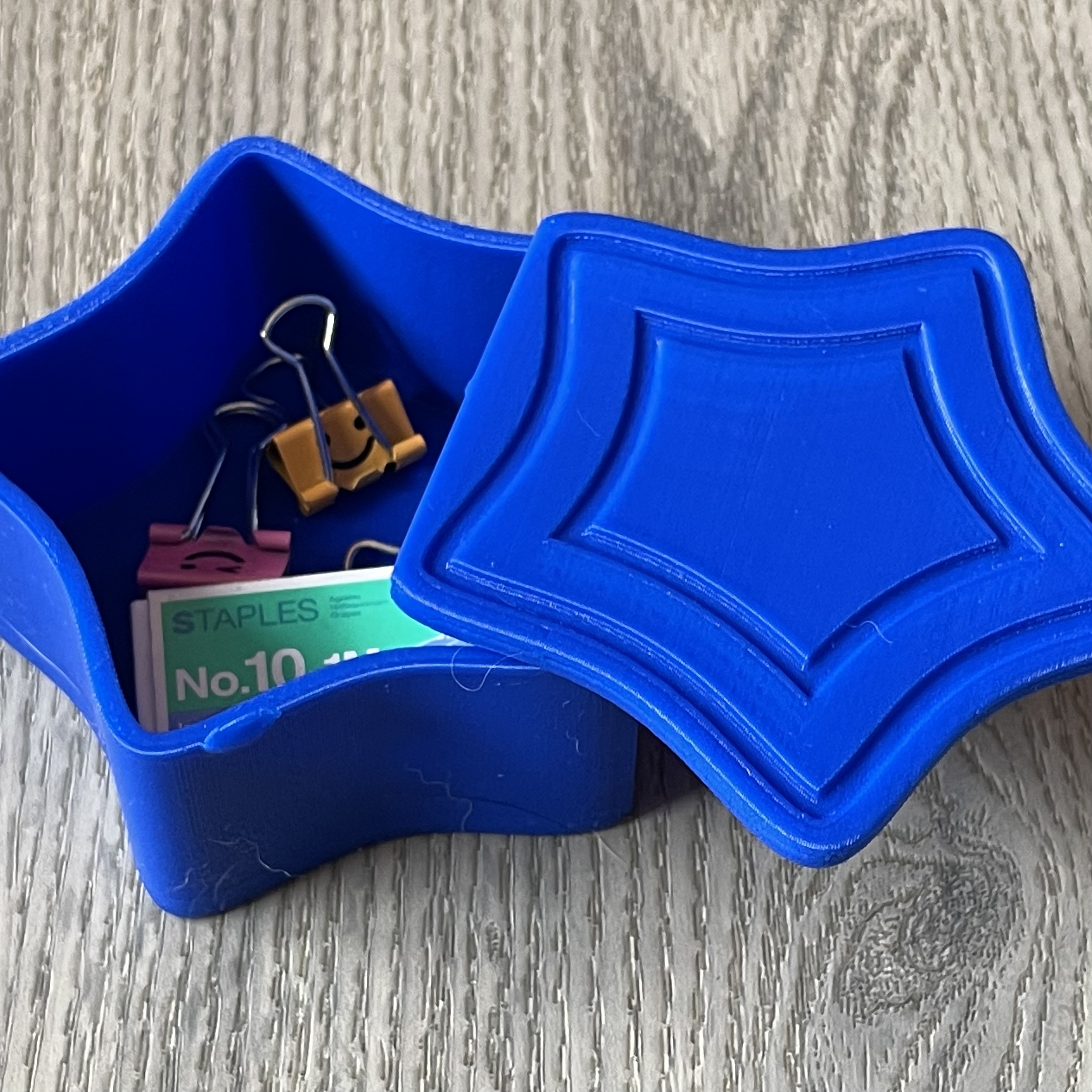 Free STL file Star Box with Pivot Lid ⭐ ・3D printable object to ...