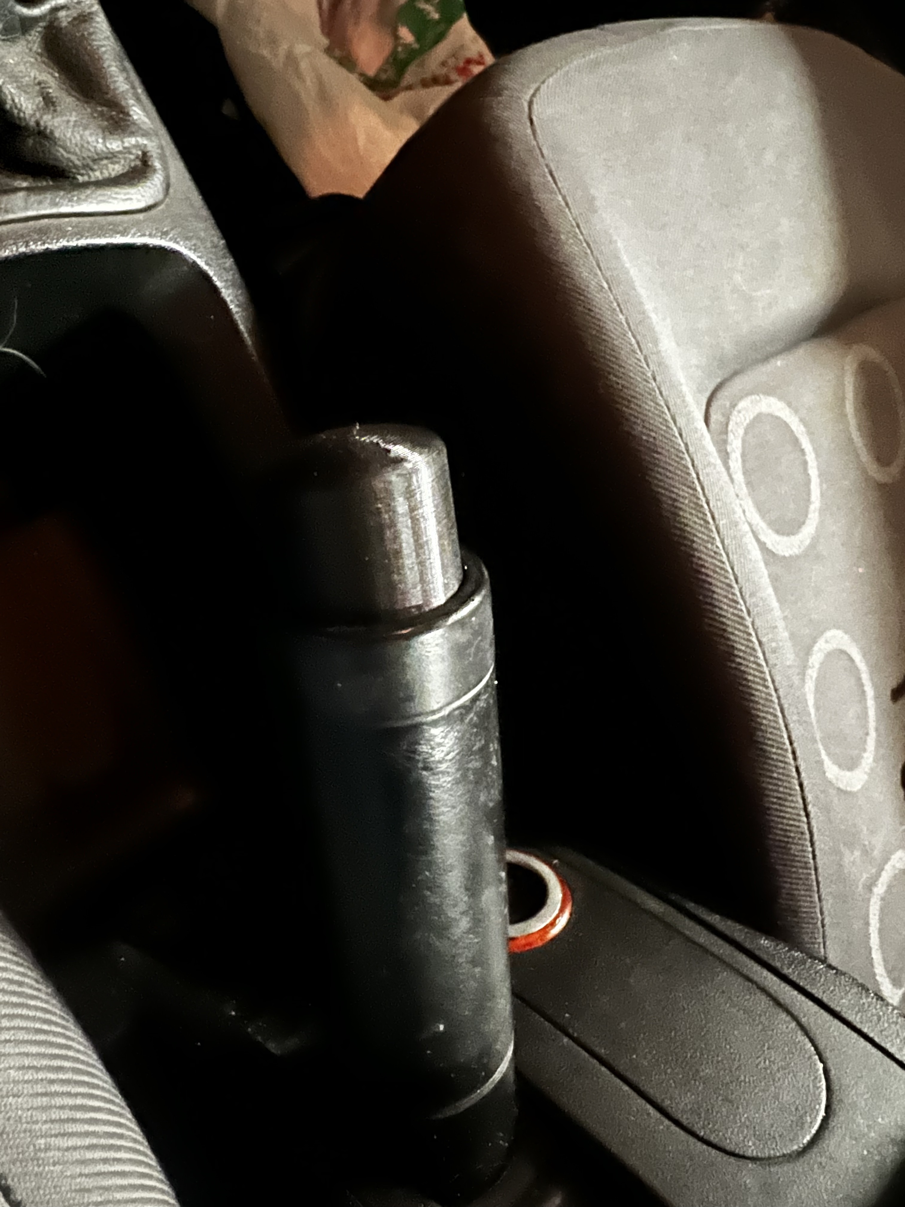 STL file VW New Beetle - HandBrake Botton Replacement 🆕 ・3D printer ...