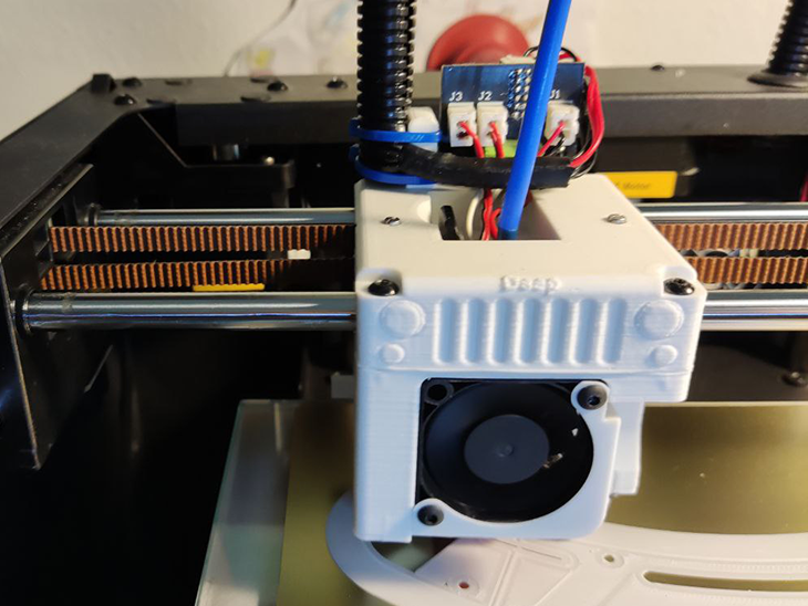 Free 3D file BIQU H2 v2 Flyingbear Ghost 6 mount 👻 ・3D printer design to download・Cults