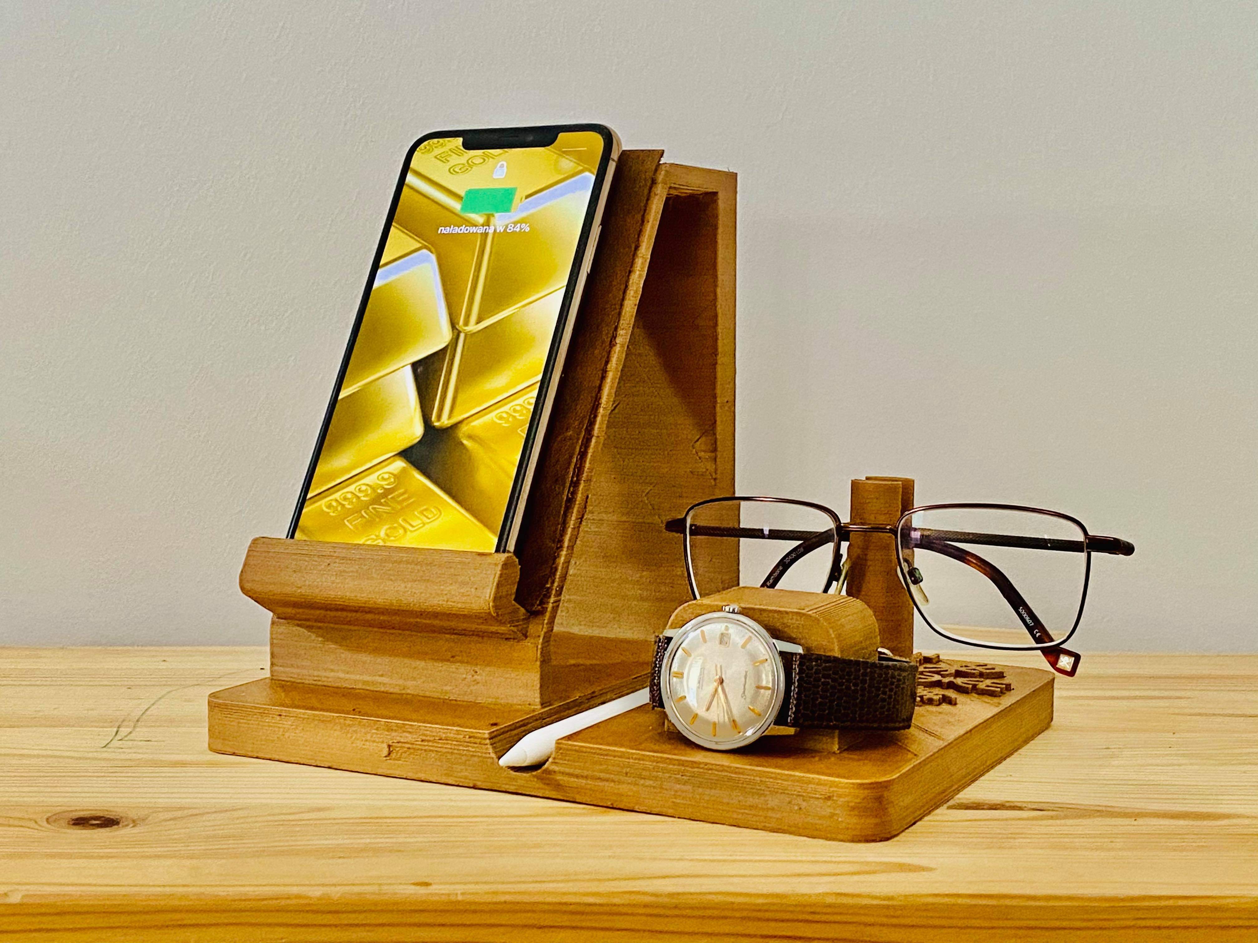 3D file Phone Docking Station with Wireless Charger 📞 ・3D printer ...