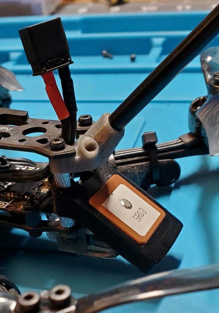 Free STL file Flywoo Explorer TBS gps mount 🚁 ・3D printer model to ...