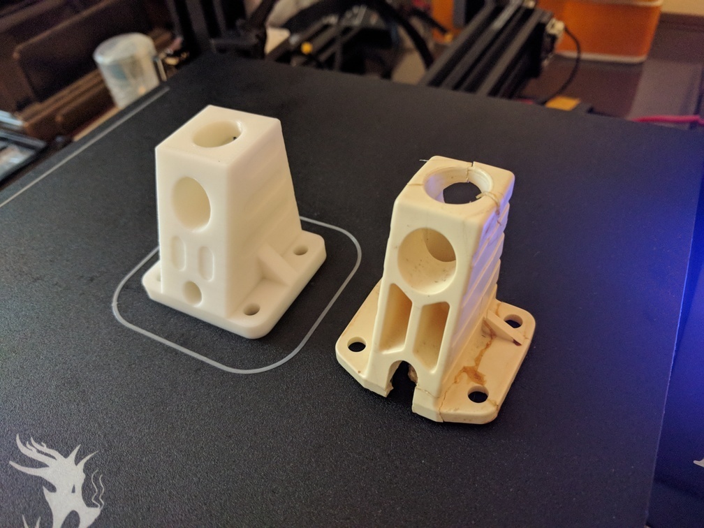 Free STL file Desk lamp holder / Support de lampe de bureau 🔦 ・3D print ...