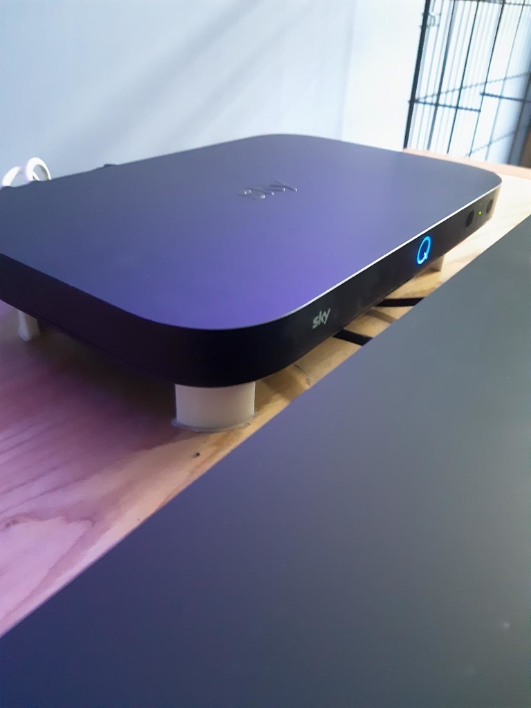 Free STL file Sky Q 1Tb foot extension 🦶 ・3D print model to download・Cults