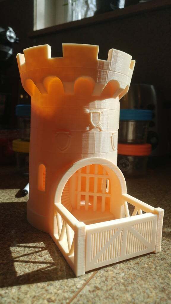 3D print Castle dice tower with moveable gate・Cults