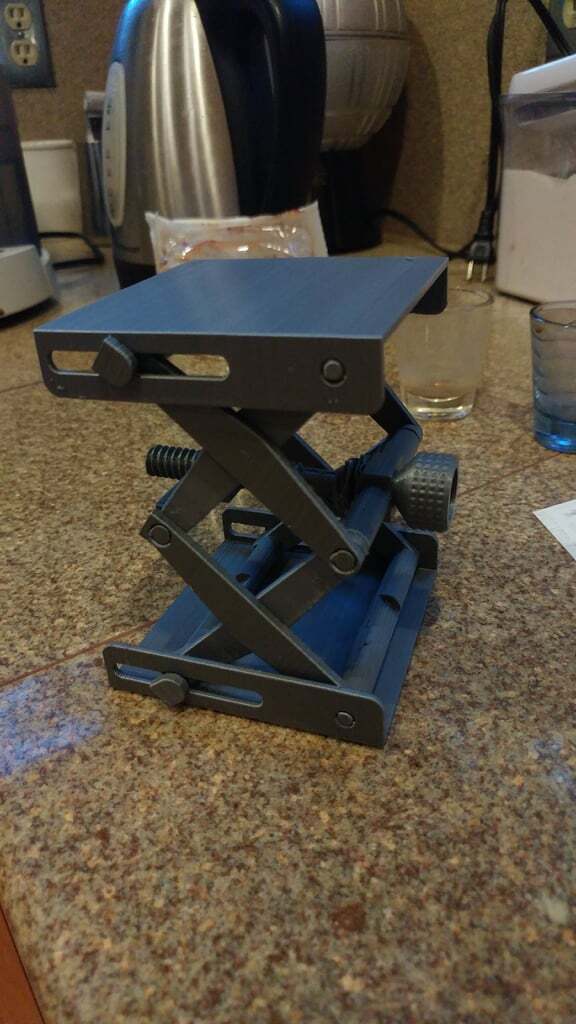 3D printable Platform Jack [Fully Assembled, No Supports]・Cults