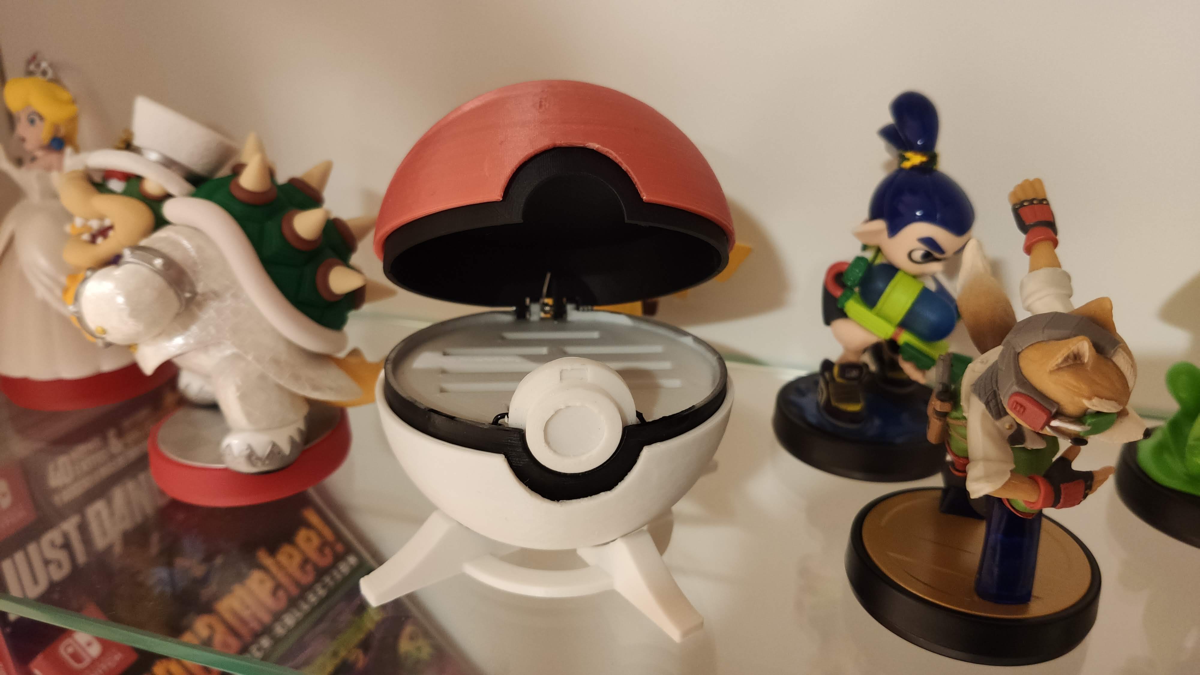 3D printable Pokeball Switch Cartridge Holder・Cults