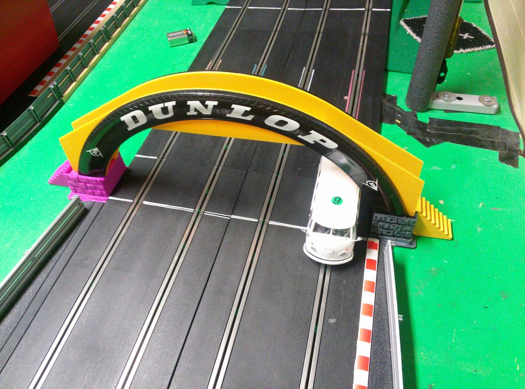 🌉 Scalextric dunlop bridge riser 4 lane extender・Free 3D File for ・Cults