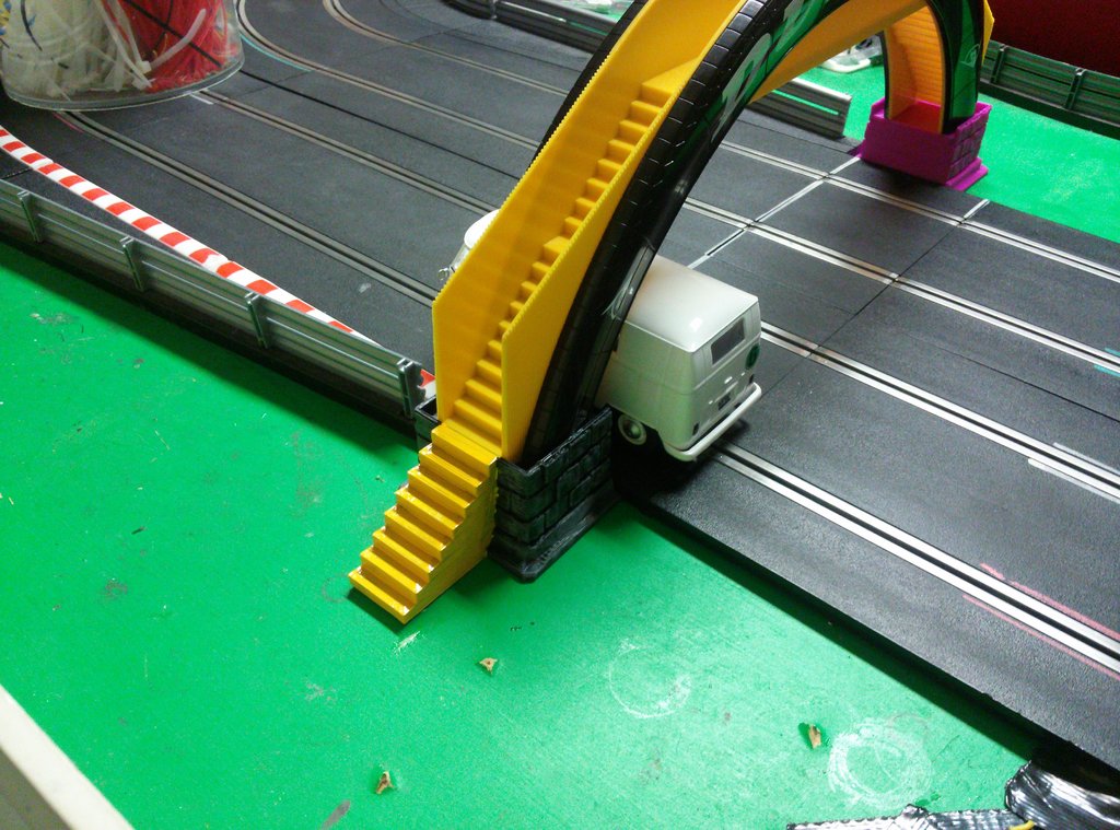 🌉 Scalextric dunlop bridge riser 4 lane extender・Free 3D File for ・Cults