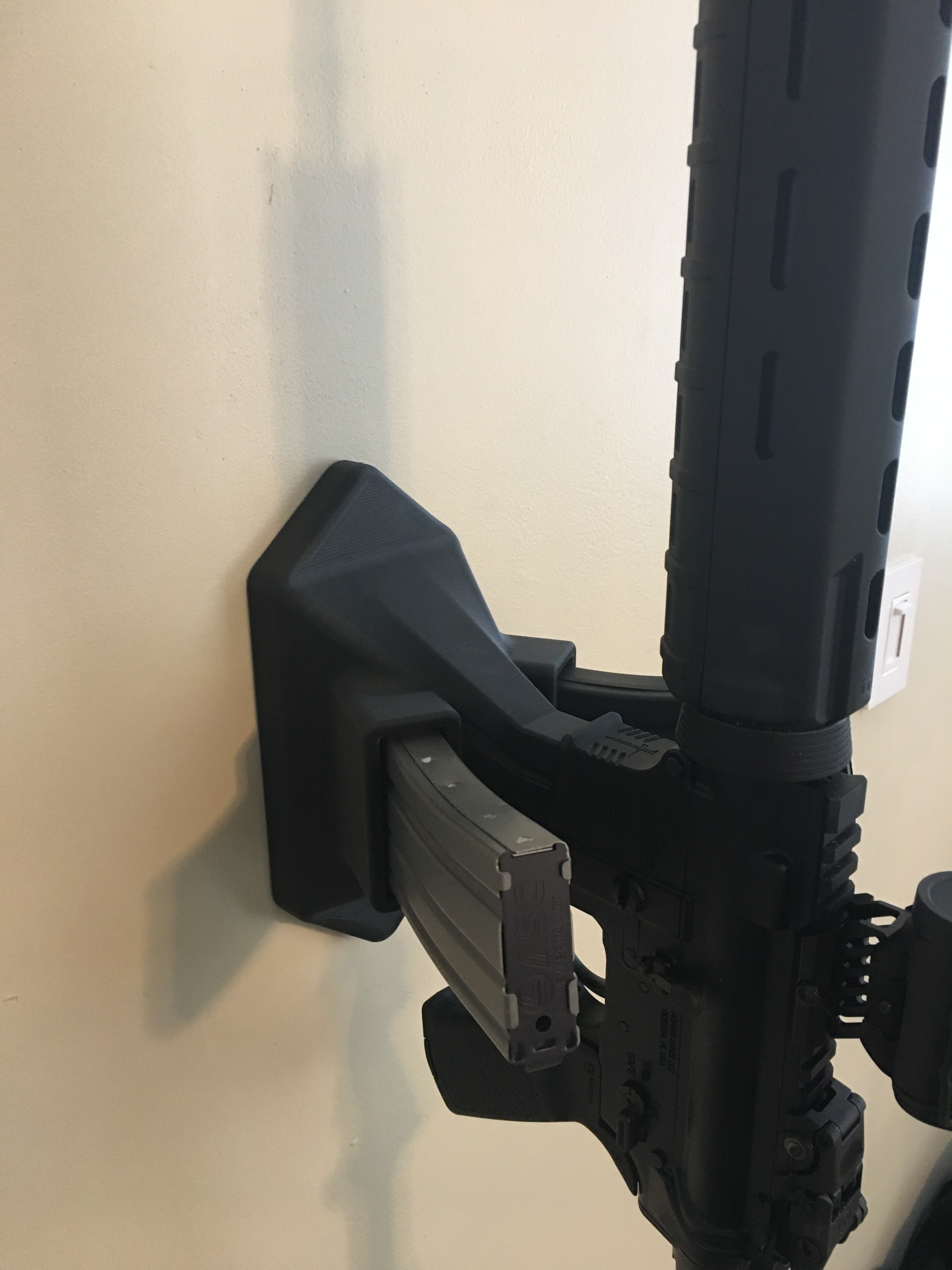 📱 AR-15 Wall Mount・ STL File for ・Cults