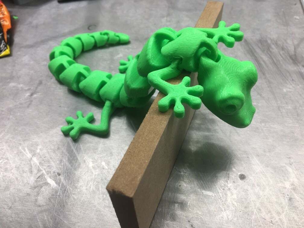3D printing Articulated Lizard v2・Cults