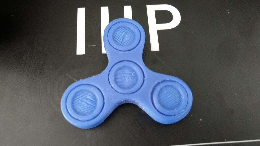 3D printable Fidget Spinner - One-Piece-Print / No Bearings Required!・Cults