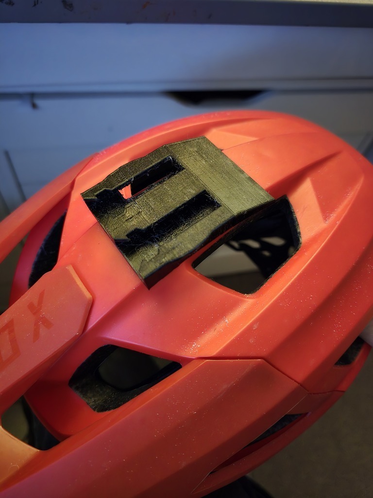 Archivo 3D gratis Curved Double Shredlight mount for helmet 🪖 ・Modelo ...