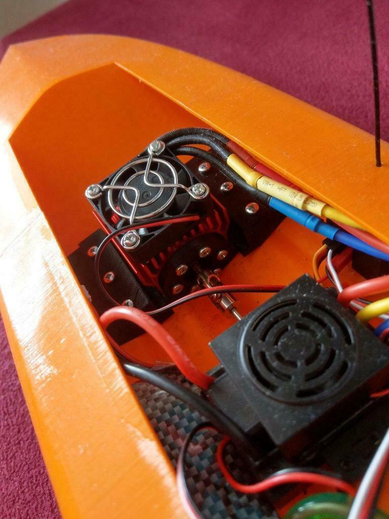 Free STL file ESC HOLDER 👢 ・3D printer design to download・Cults