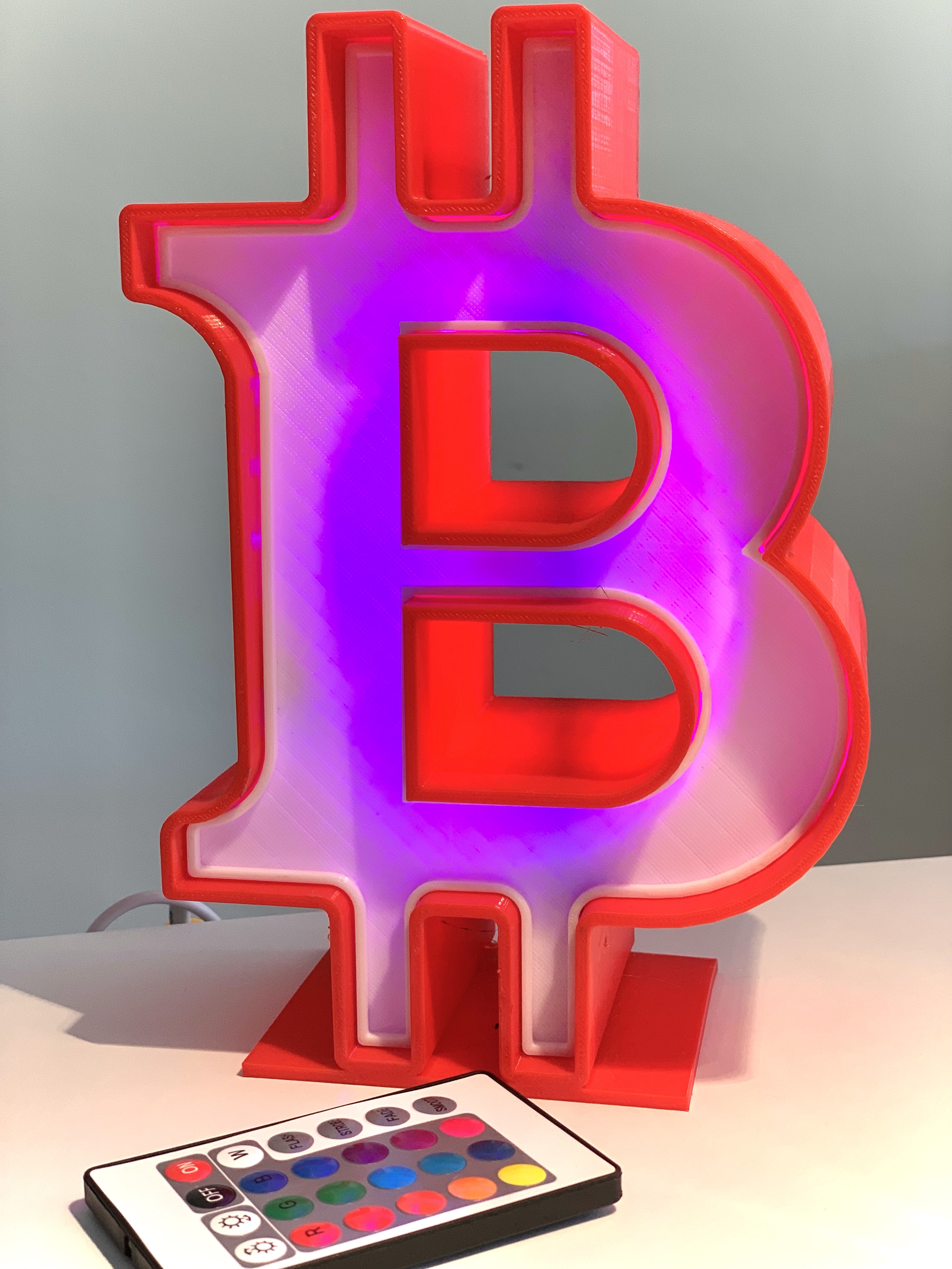 STL file bitcoin light 🎨 ・Model to download and 3D print・Cults