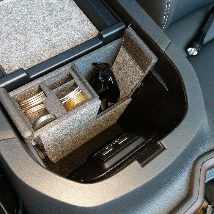 👽 2020 RAV4 Console organizer V3 (coins, oakley's)・Free STL File for ・Cults