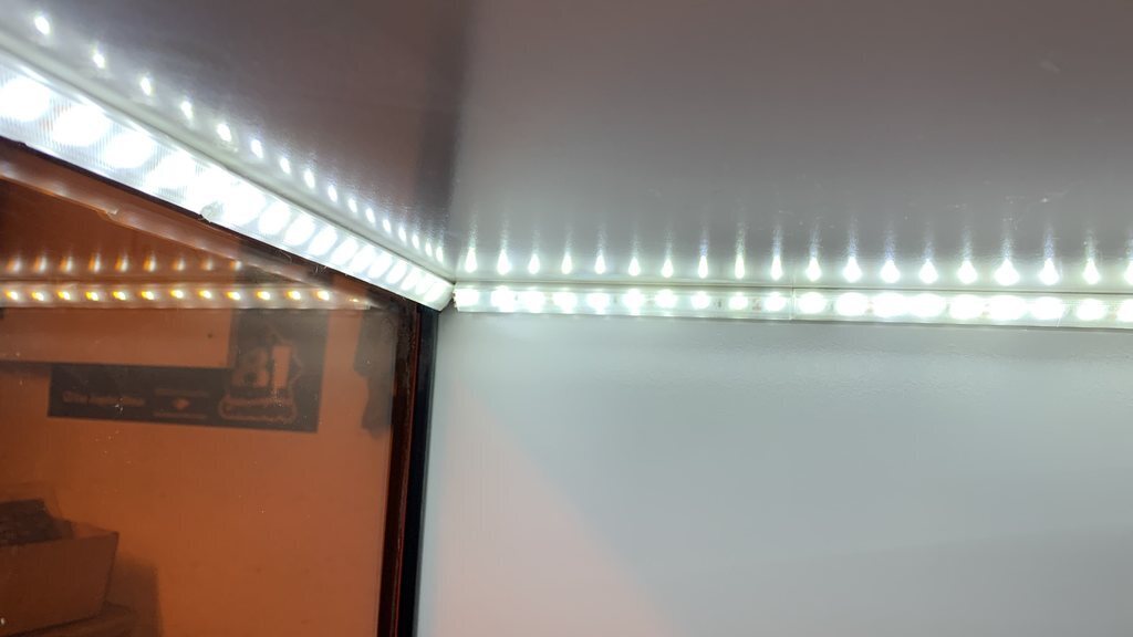 Free STL file LED strip cover panels and clips for 2020 extrusion 🔧 ...