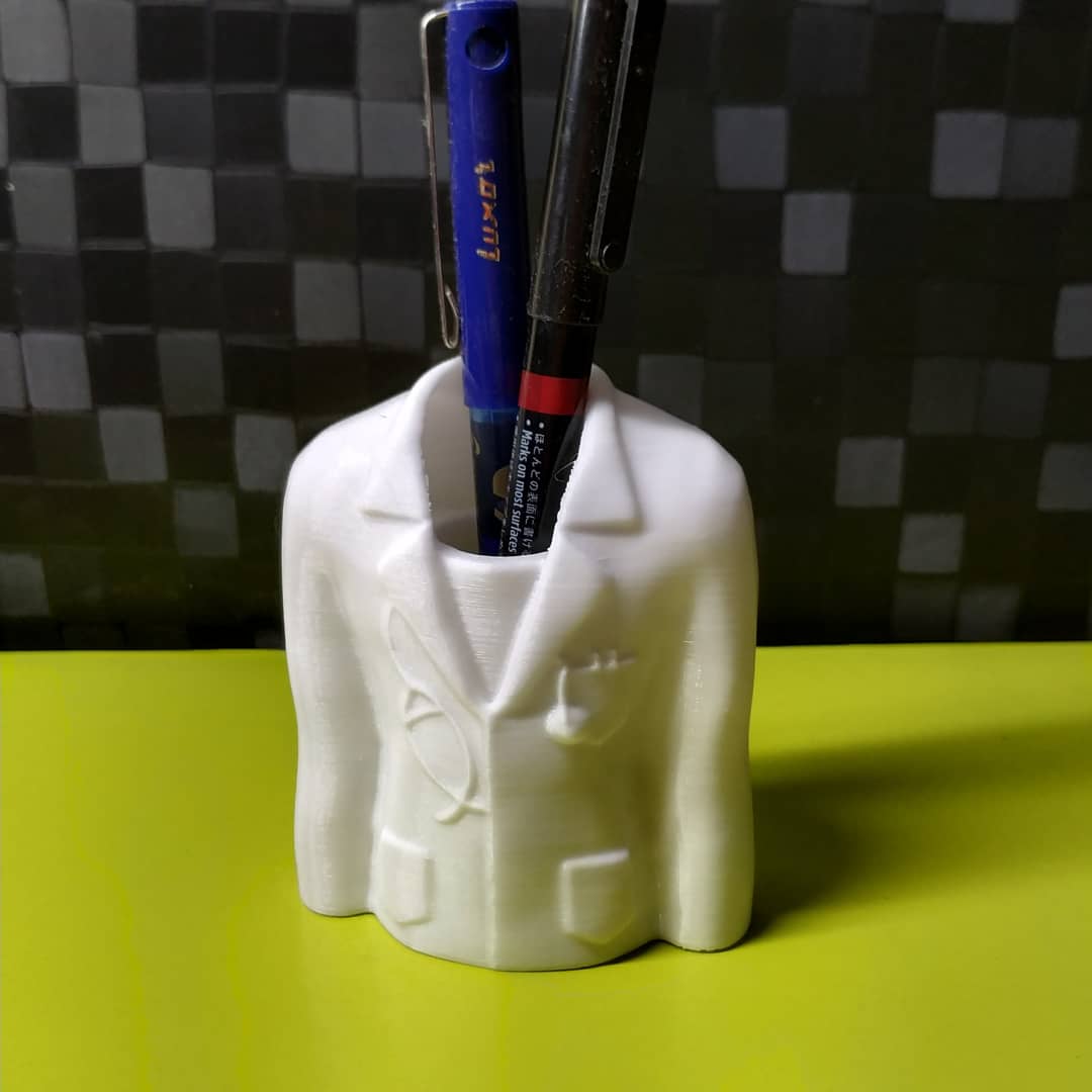 STL file Lab Coat Pen Holder 🥼 ・Model to download and 3D print・Cults