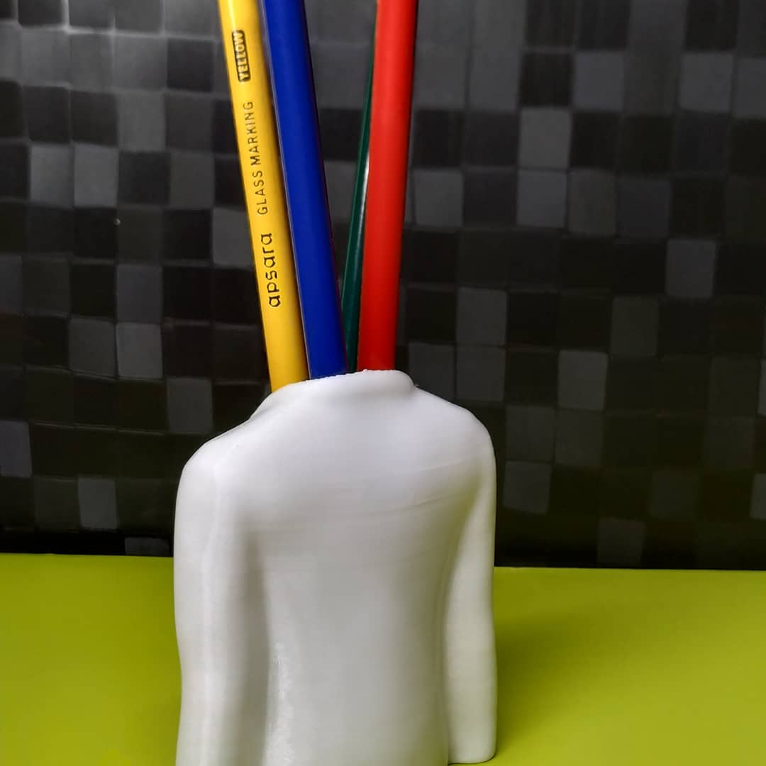 STL file Lab Coat Pen Holder 🥼 ・Model to download and 3D print・Cults