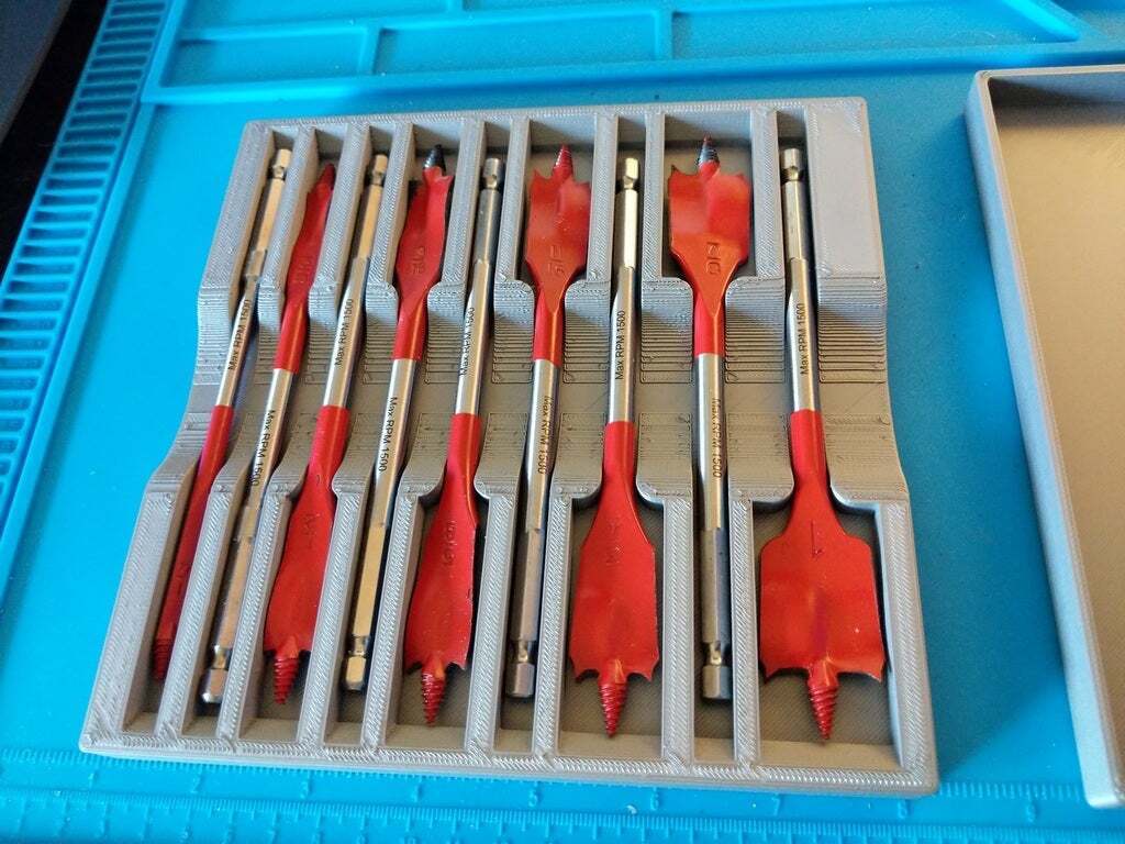 🏠 Diablo Speedemon spade bit holder・Free STL File for ・Cults