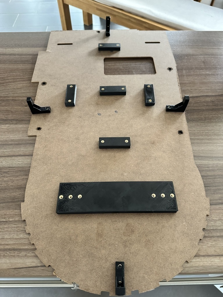 🖼️ Ghostbusters Proton Pack Alice Frame Bracket・Free 3D File for ・Cults