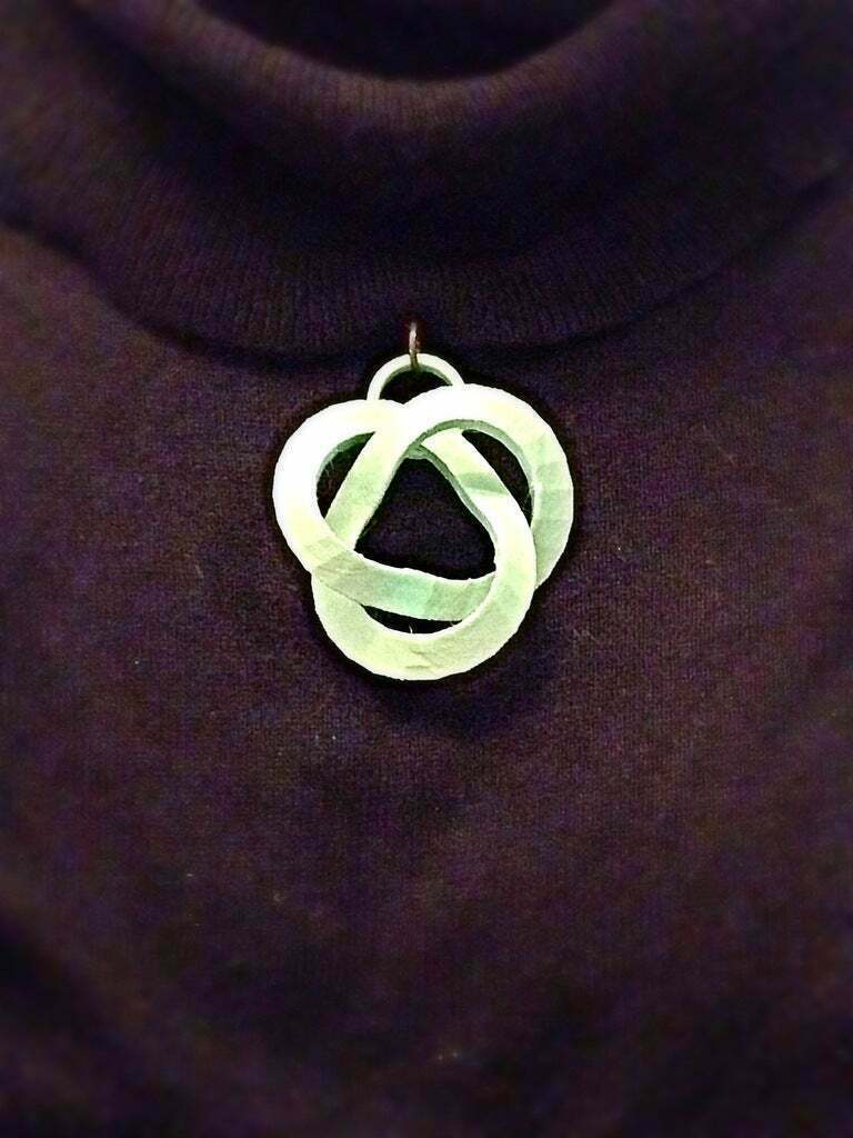 Free STL file Abstract Knot Pendant 🪢 ・3D printable object to download ...