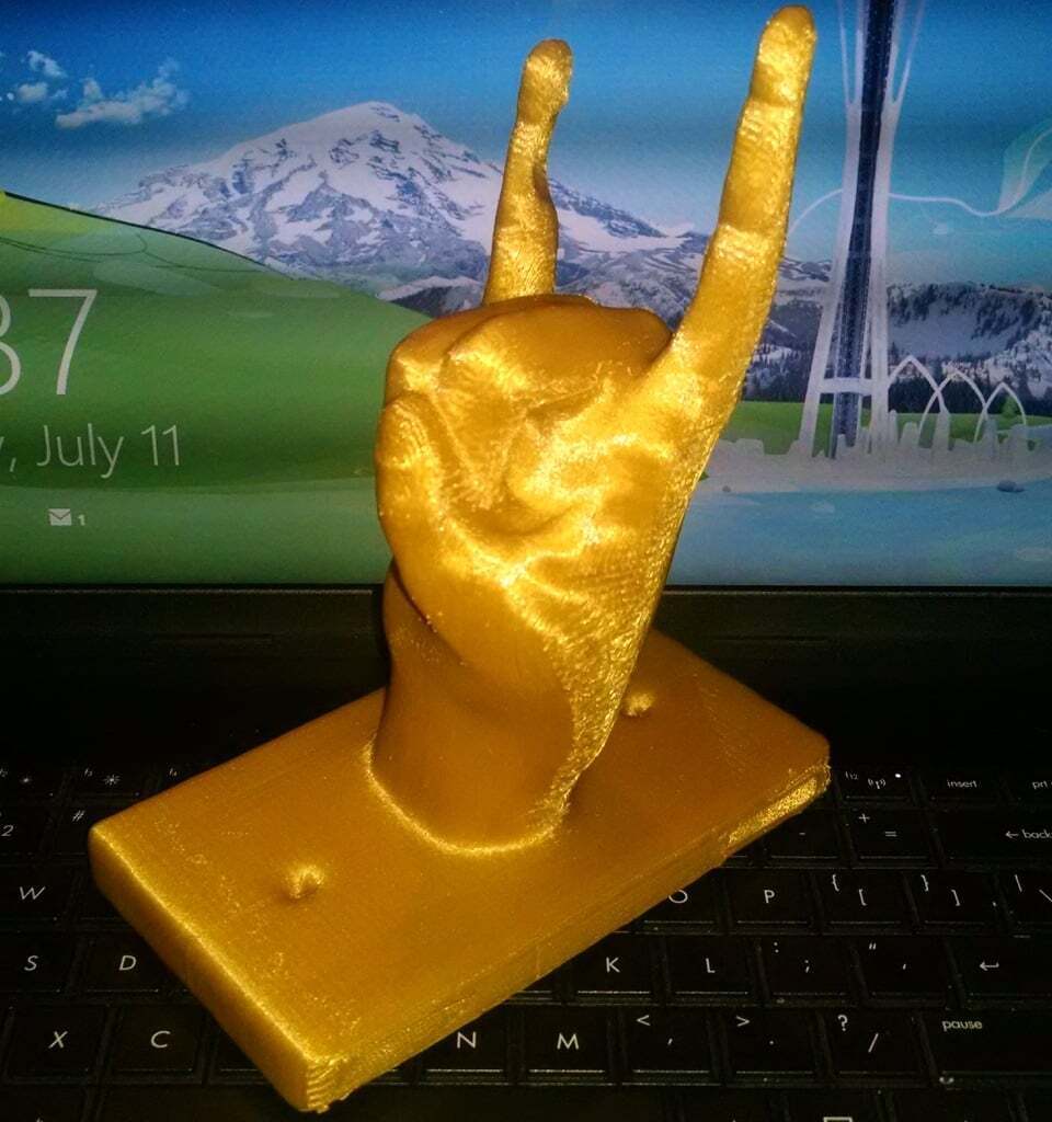 3D printable Guitar hanger / hook in the shape of a hand・Cults