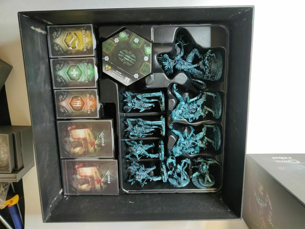 Бесплатный STL файл Nemesis Organizer Base + Aftermath 🎲・Модель 3D ...