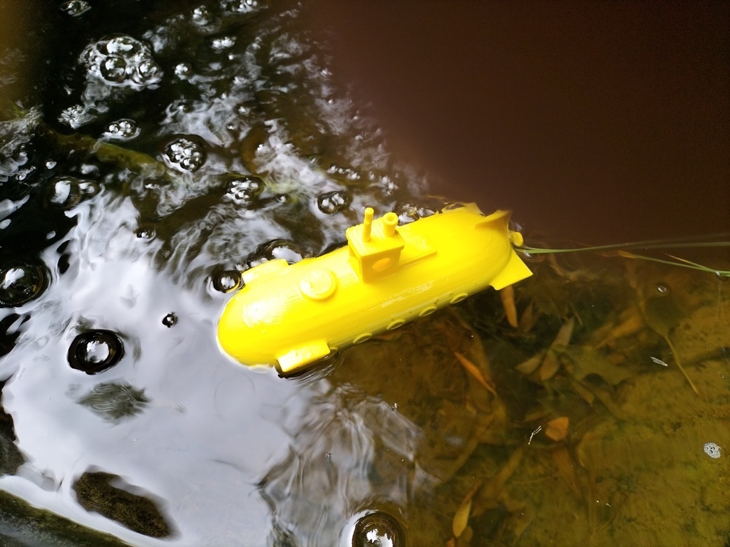 🎨 Yellow Benchy Submarine・Free 3D File for ・Cults