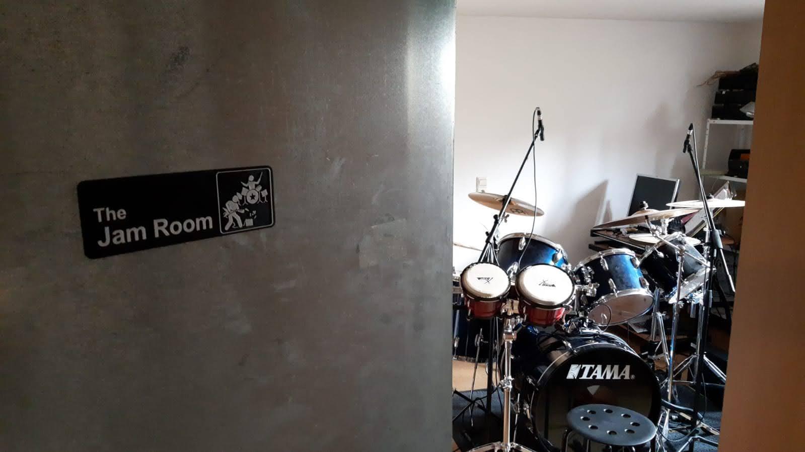 3D printable 52 Room Signs Like "The Office" Logo・Cults