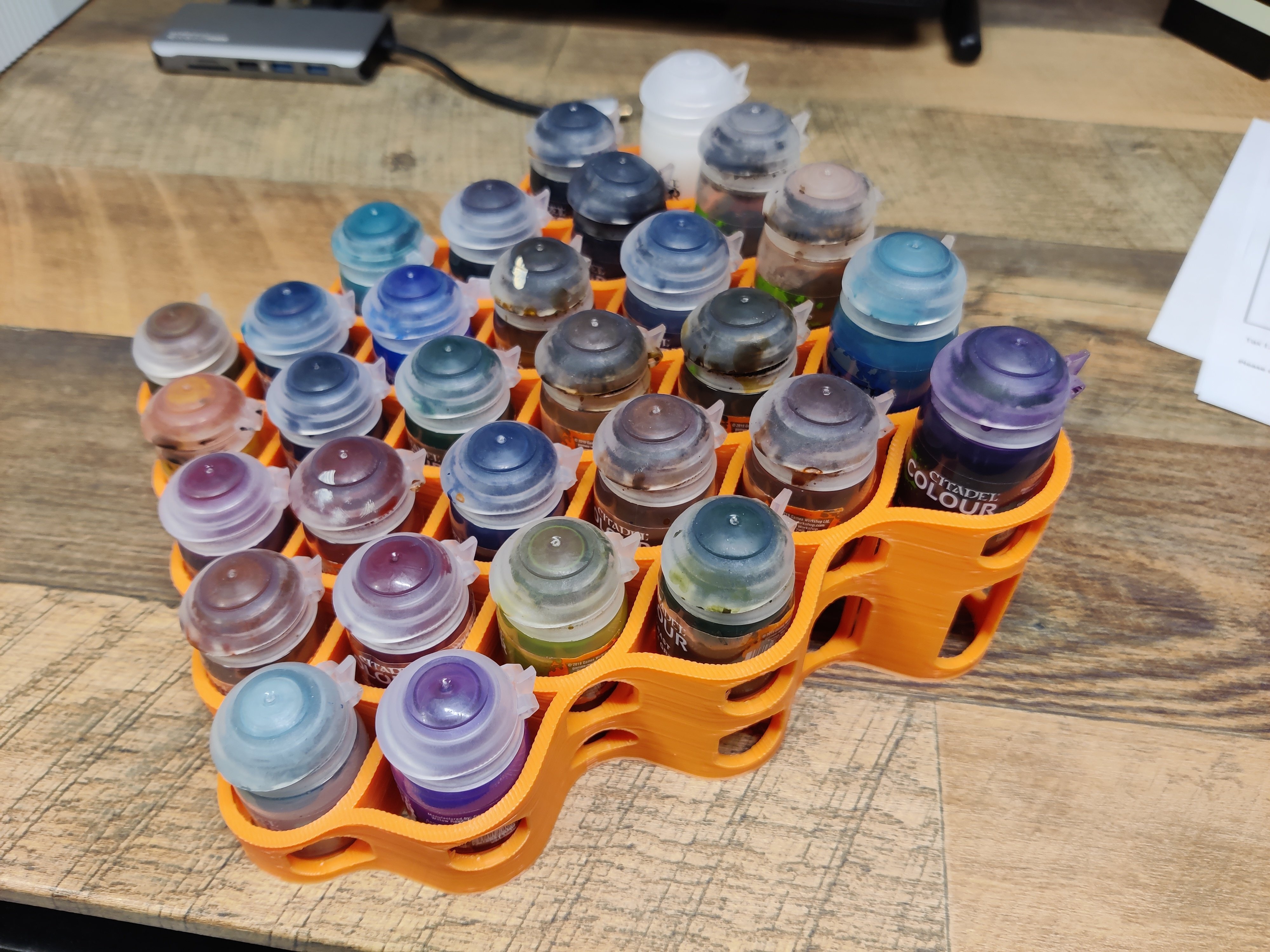 3D print Paint Rack, Less Plastic, 25 mm (Army Painter)・Cults