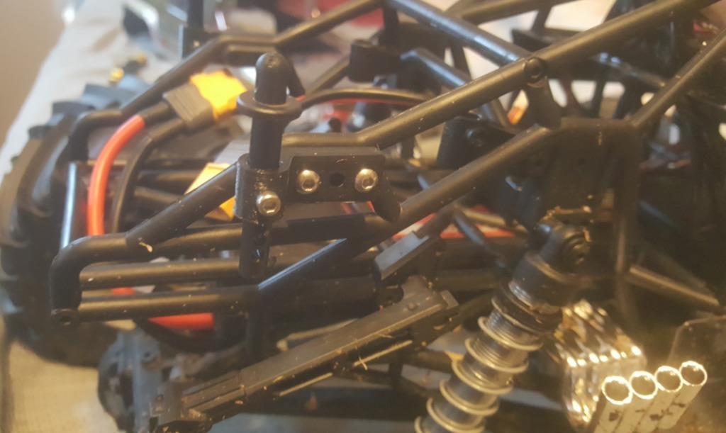 Free 3D file Axial SMT-10 Pickup truck rear body mounting bracket 🚚 ・3D ...