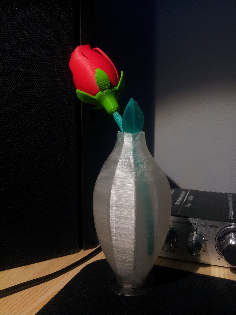 3D printable Gotham Pixel Vase, Alpha・Cults