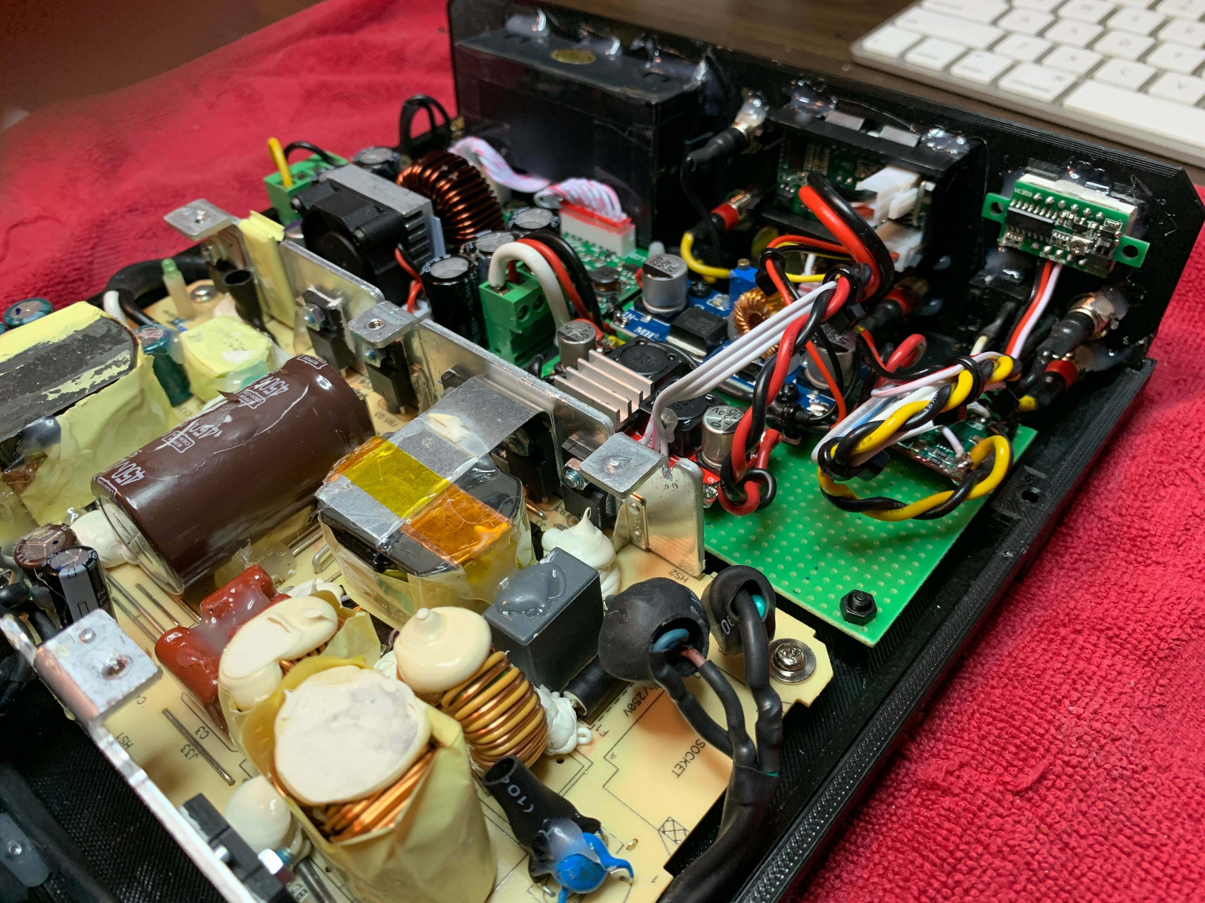 Free STL file DC Power Supply With Charger 🧑‍🔧 ・3D printing model to ...